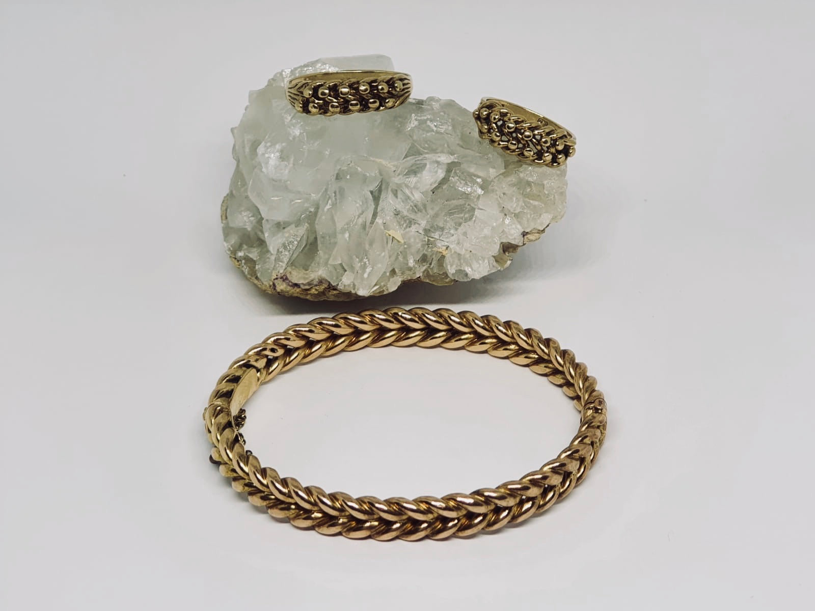 The Illusion Bangle – Victoria Bedwell