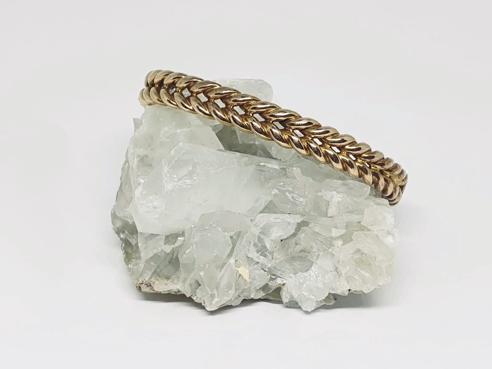 The Illusion Bangle – Victoria Bedwell